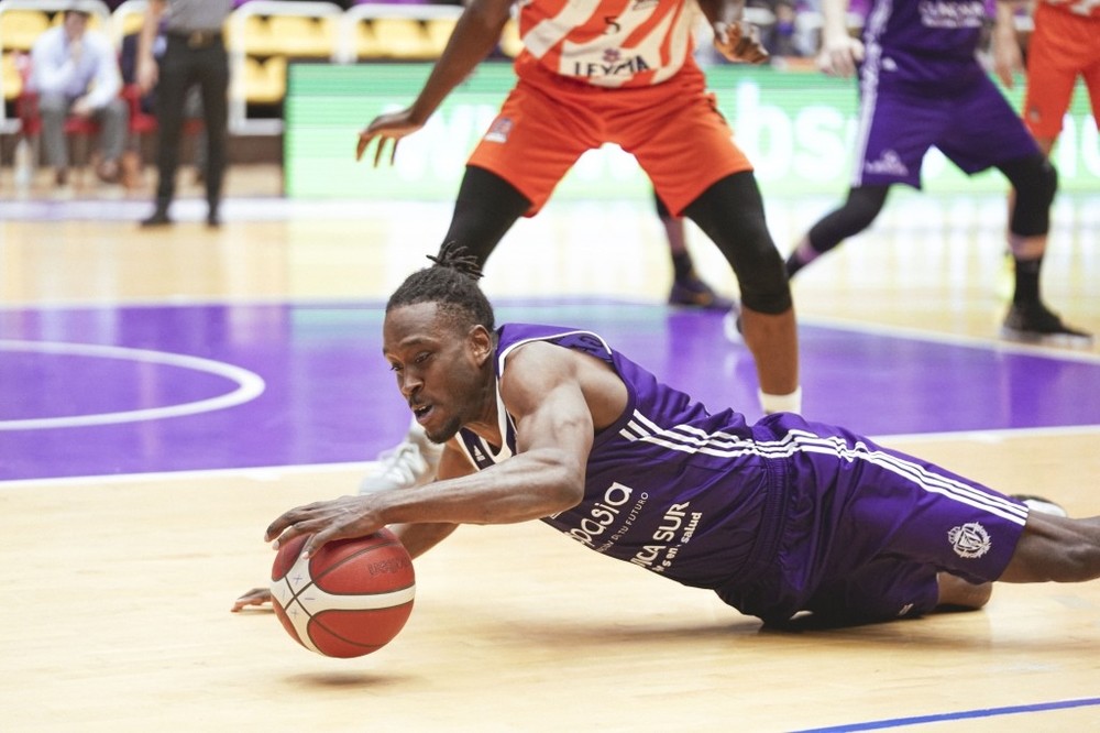 Greg Gantt, el escolta tirador que completa el perímetro del UEMC Real ...