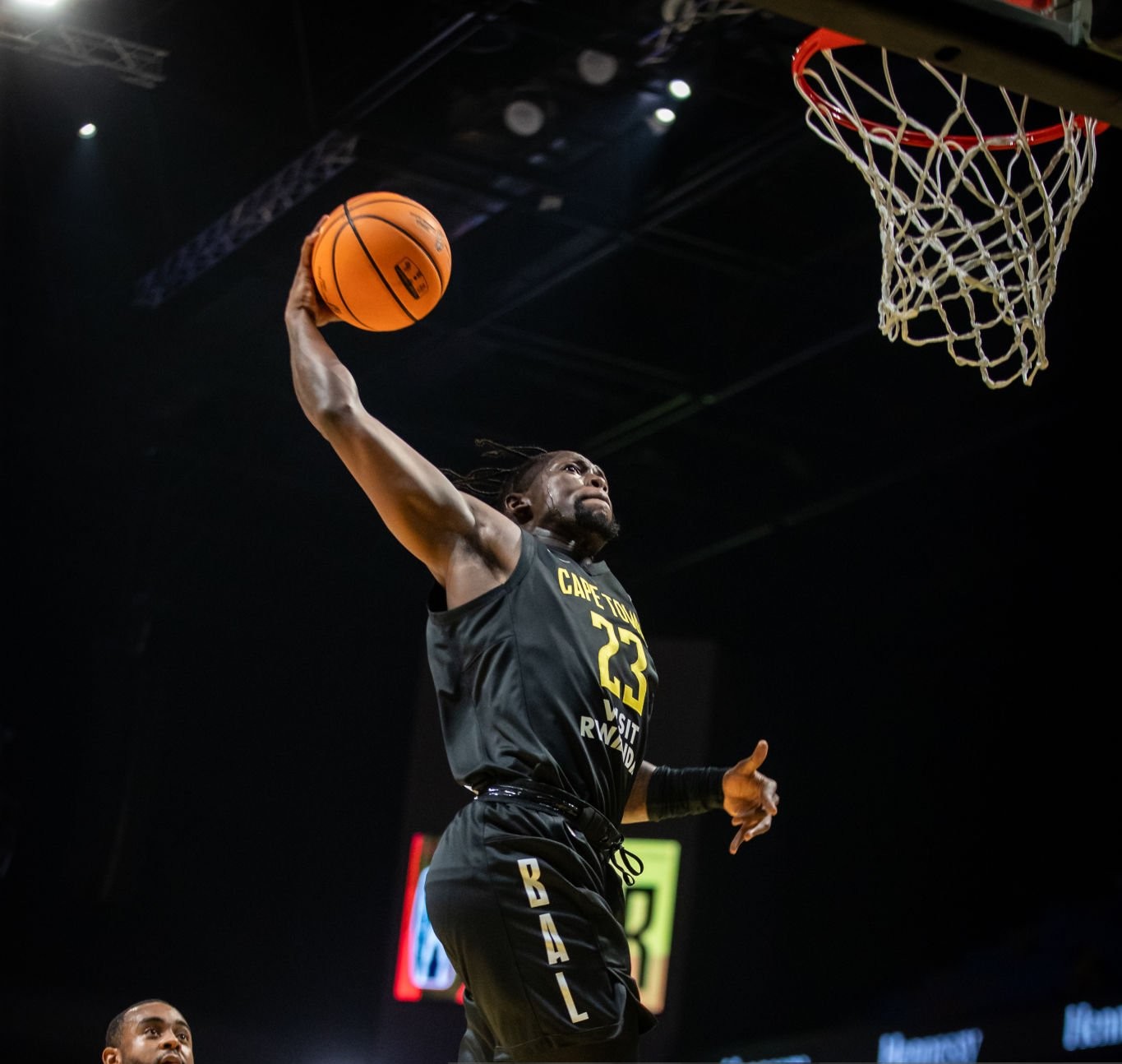 El UEMC RVB ficha al polivalente Samkelo Cele | ValladolidDeporte.es