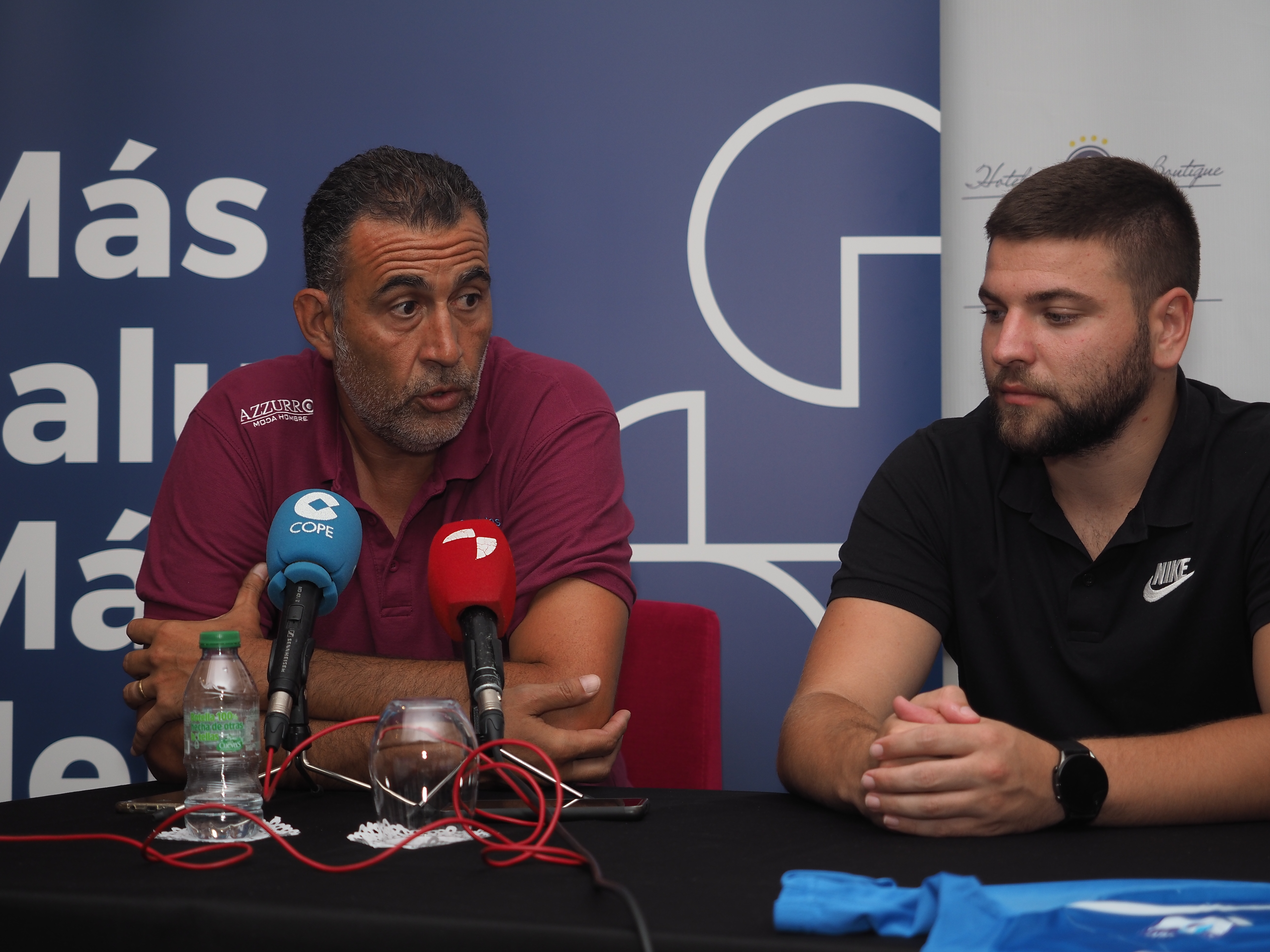 Los jugadores macedonios Darko Dimitrievski y Dime Dimitrioski ...